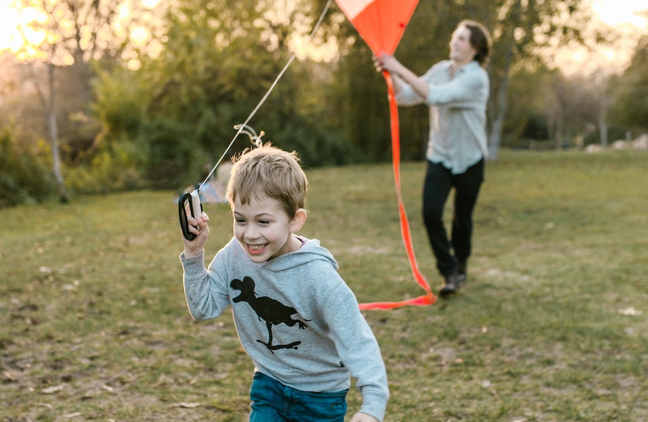 Playtime Outside Is Great For Your Child’s Skin - Nuthatch Naturals